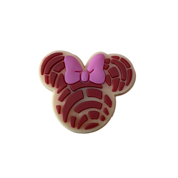 CROCS | Accessories | 39 Disney Minnie Mouse Shaped Mexican Concha ...